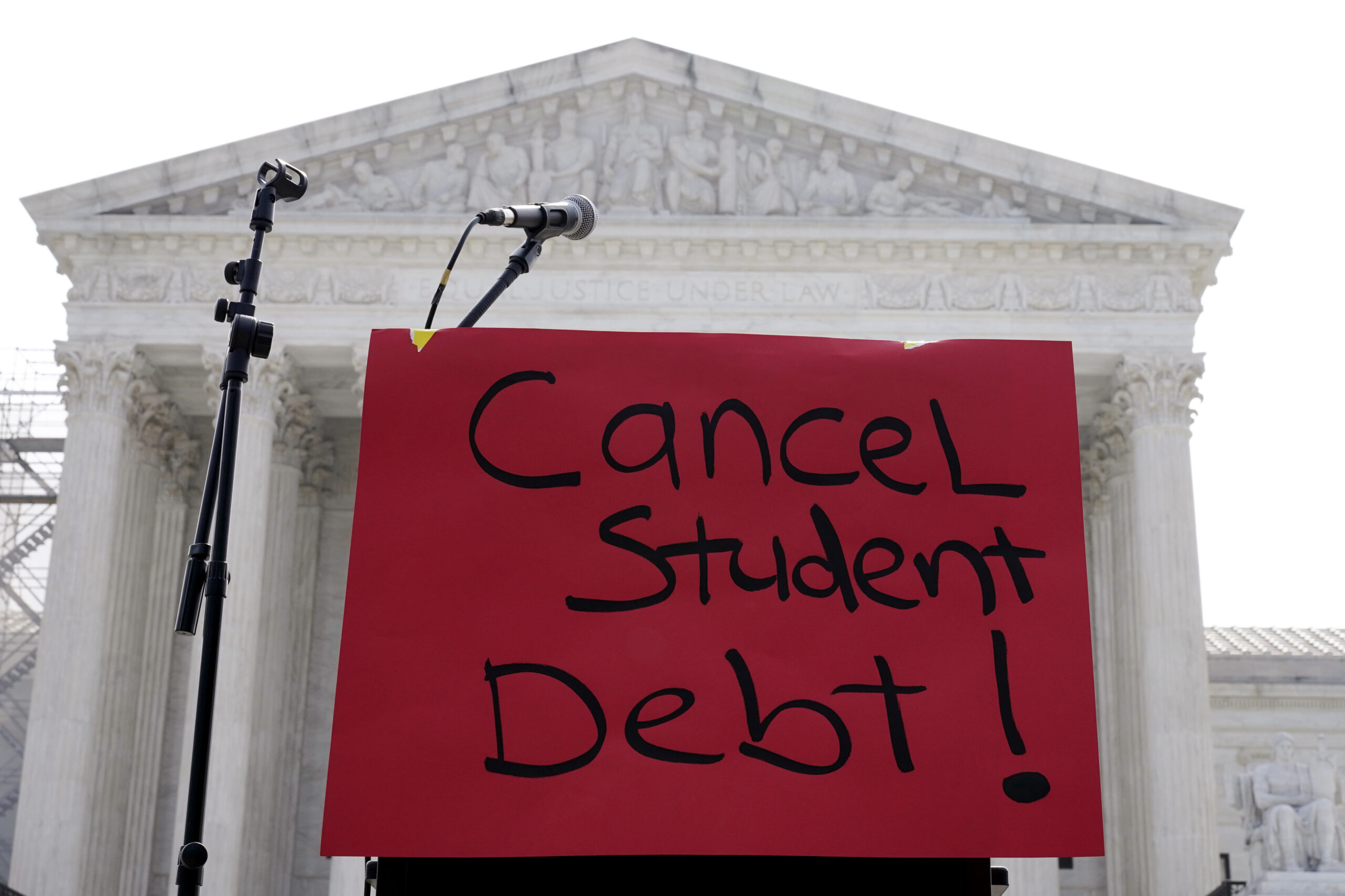 Supreme Court strikes down Biden’s plan to eliminate $400B of student ...